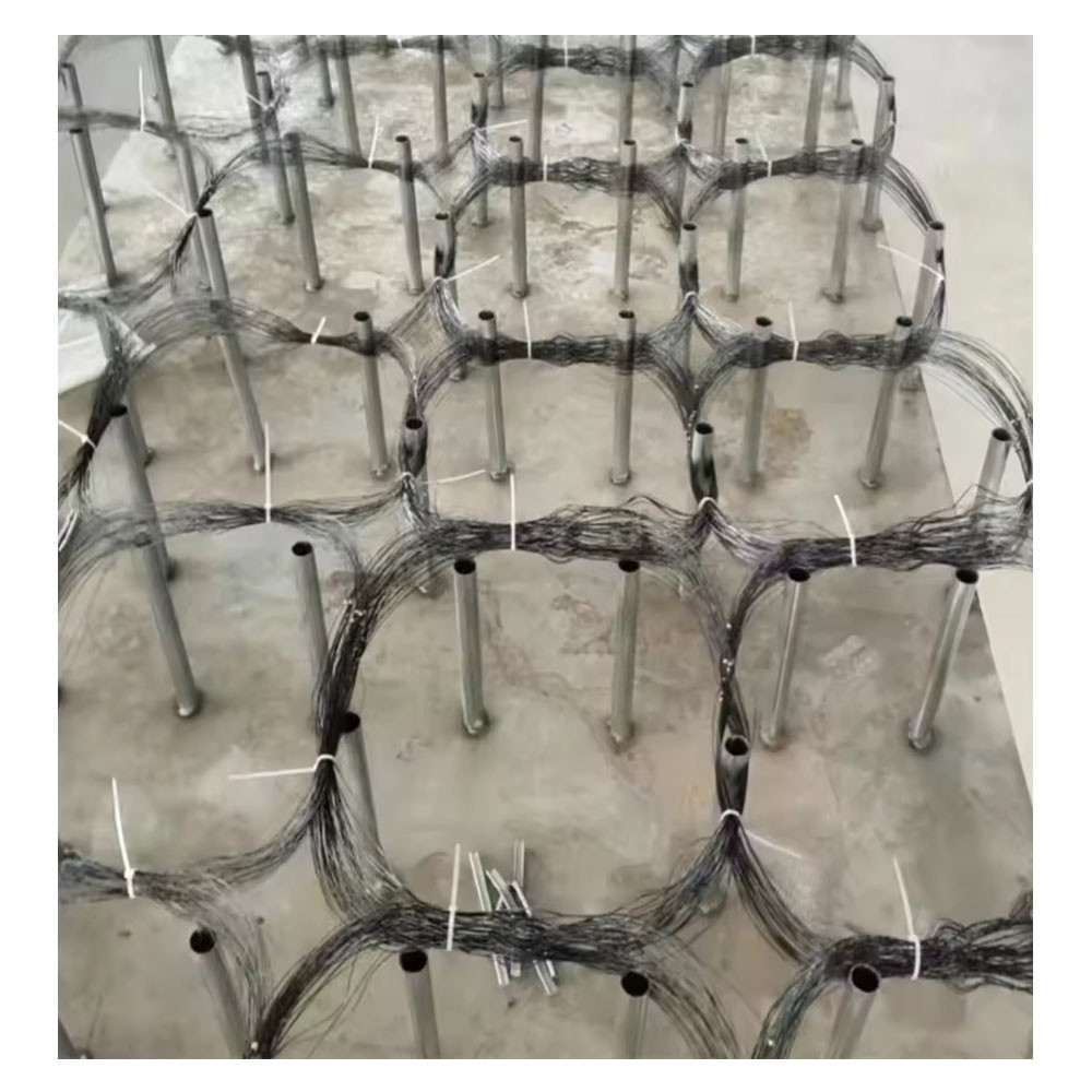 Low Visibility Galvanized Weave Wire Obstacle Anti-tank Barriers Wire ...