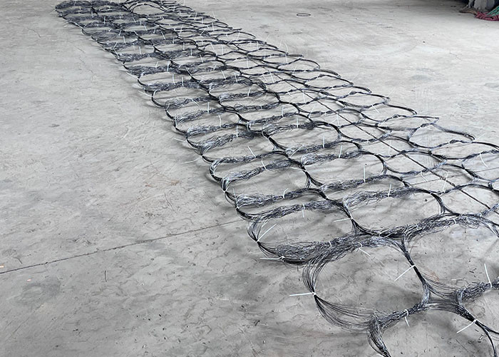 Four-Tiered Ring Garlands Wire Network Anti Tank Barrier Invisible Obstacle