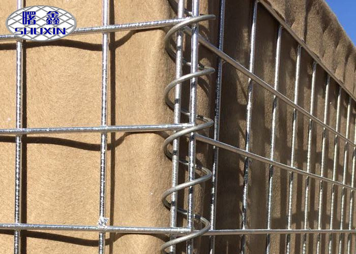 HDP Defence Barriers With Geotextile For Military Defensive Fortress